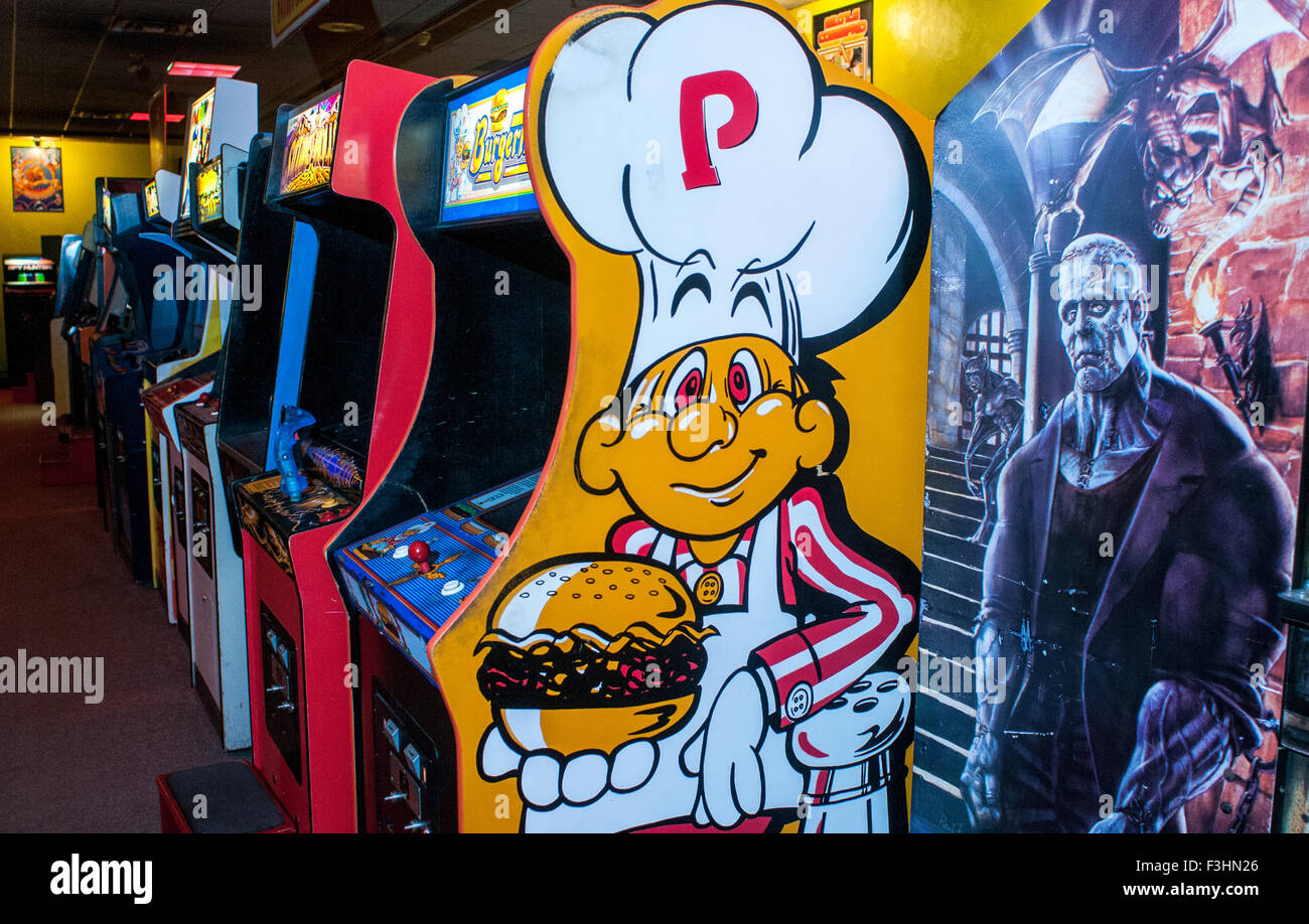 Vintage arcade spiele -Fotos und -Bildmaterial in hoher Auflösung ...