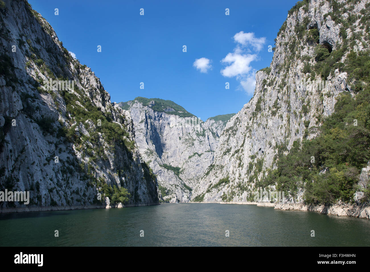 Koman see -Fotos und -Bildmaterial in hoher Auflösung – Alamy