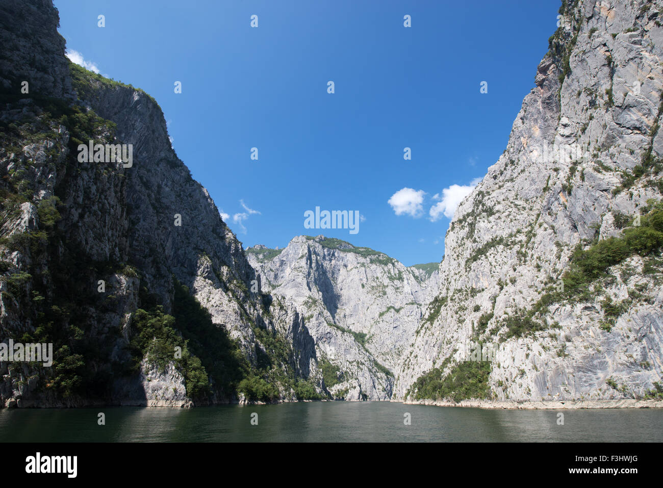 Koman see -Fotos und -Bildmaterial in hoher Auflösung – Alamy