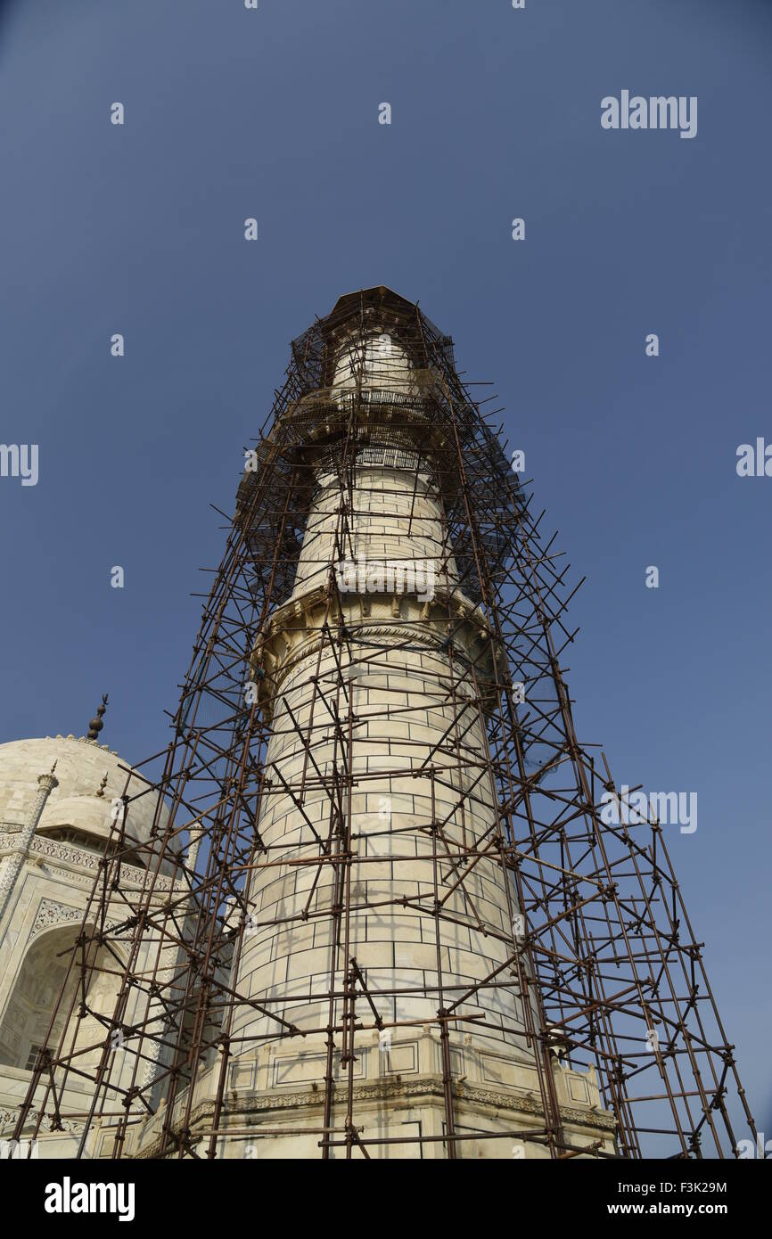 Taj mahal minar renovierung -Fotos und -Bildmaterial in hoher Auflösung ...