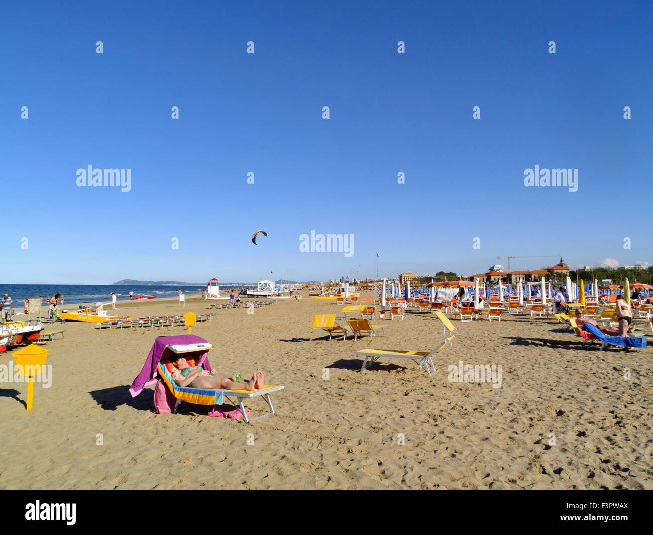 Rimini beach emilia romagna italy -Fotos und -Bildmaterial in hoher ...