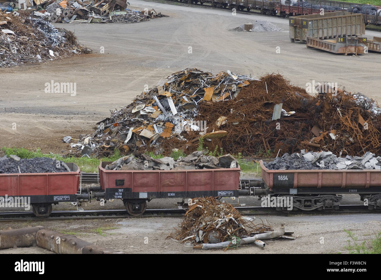 Schrottplatz deutschland -Fotos und -Bildmaterial in hoher Auflösung ...