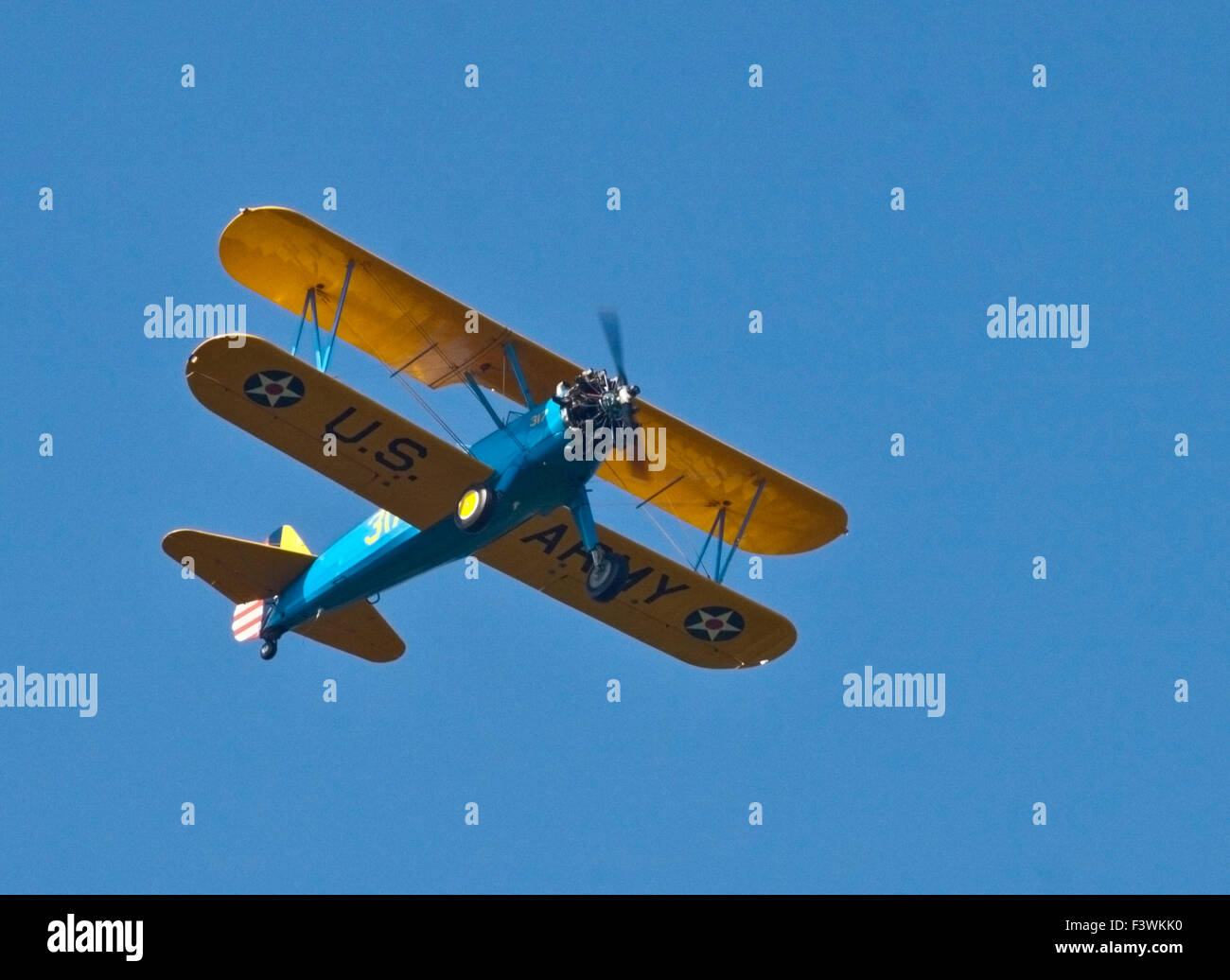 Doppeldecker Flugzeug Stockfotos und -bilder Kaufen - Alamy