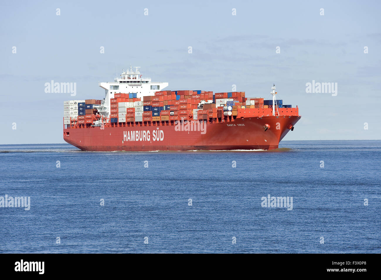 Containerschiff fotos -Fotos und -Bildmaterial in hoher Auflösung – Alamy