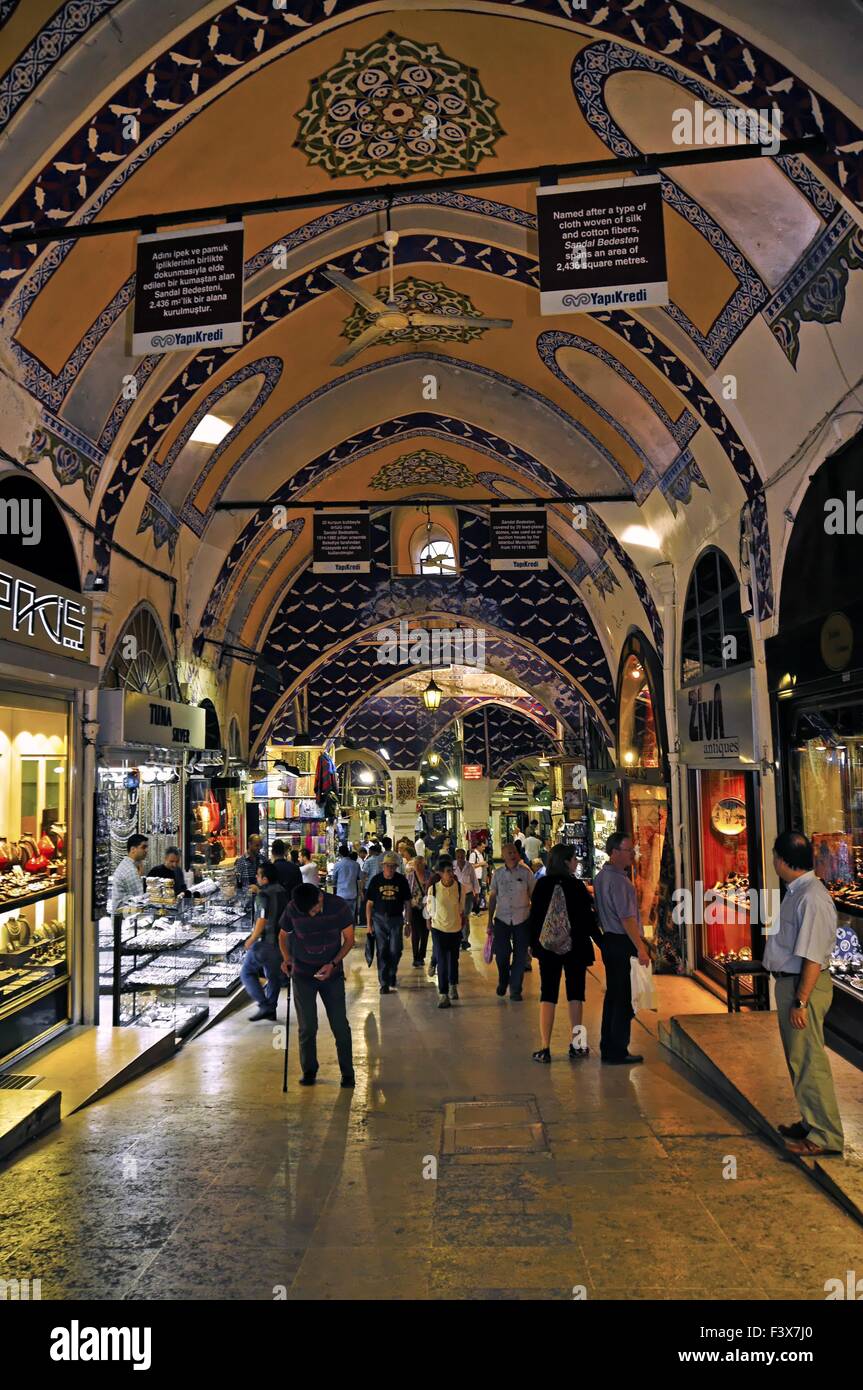 Der große Basar in Istanbul Stockfotografie - Alamy
