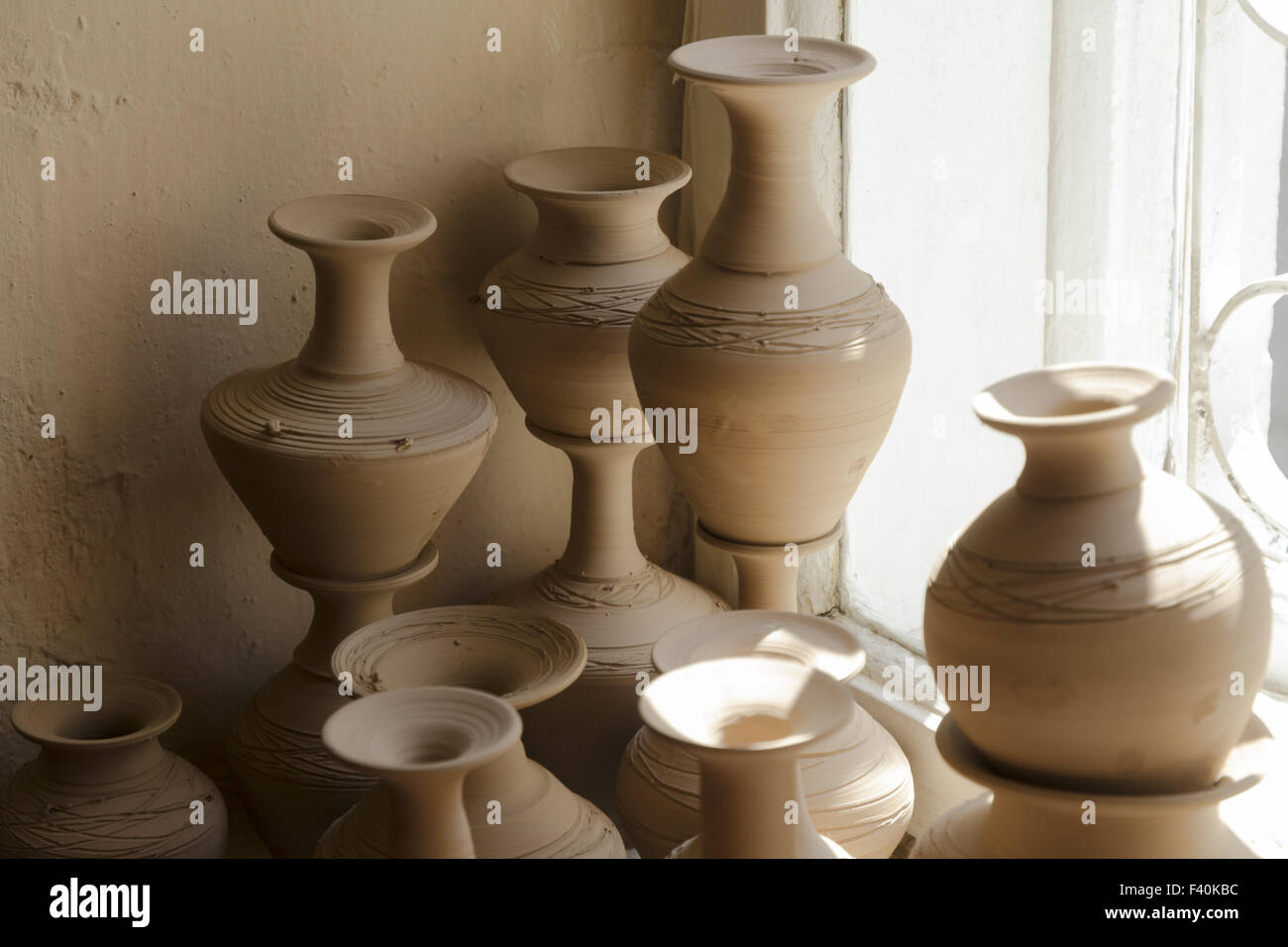 Sammlung von vasen -Fotos und -Bildmaterial in hoher Auflösung – Alamy