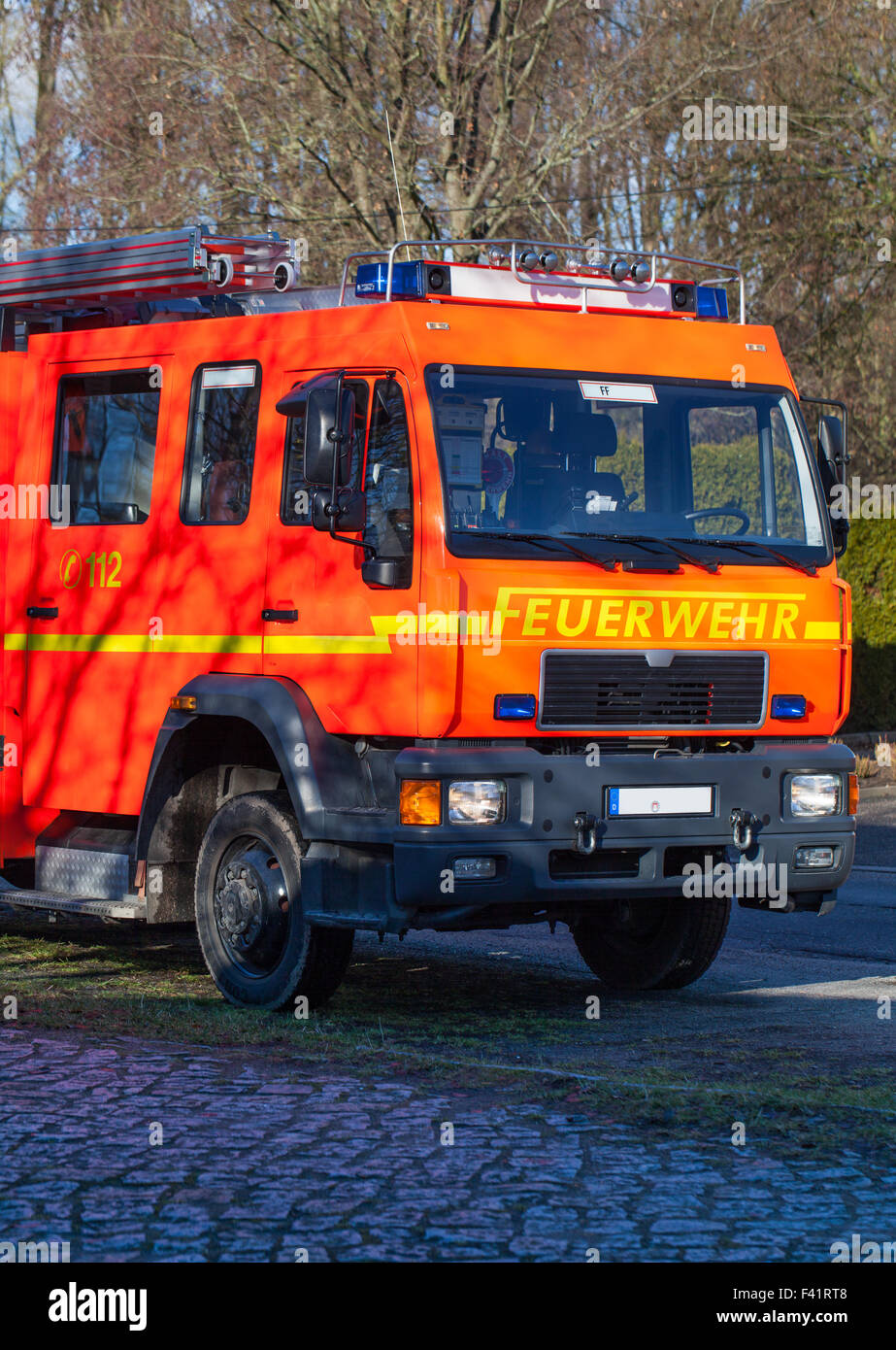 Firefighting vehicle -Fotos und -Bildmaterial in hoher Auflösung – Alamy