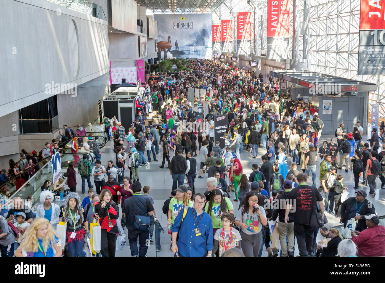 Comic fans -Fotos und -Bildmaterial in hoher Auflösung – Alamy