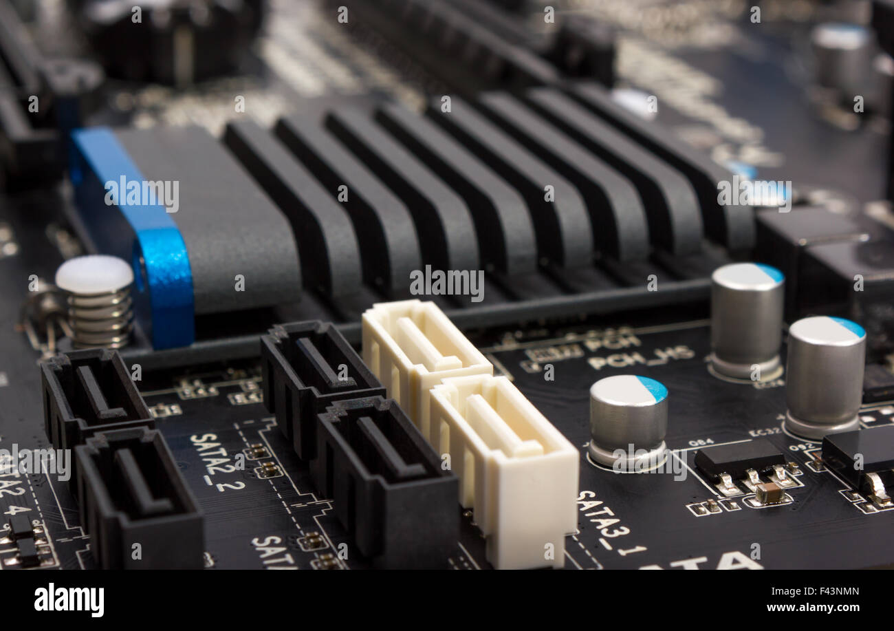 Elektronik bauteile -Fotos und -Bildmaterial in hoher Auflösung – Alamy
