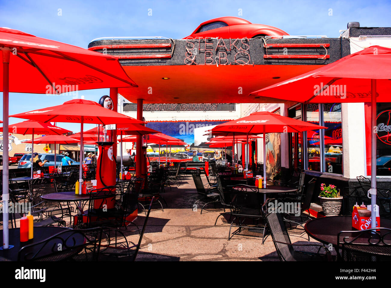 Kreuzer Route 66 Café im Osten Route 66 Bill Williams Ave in Williams ...