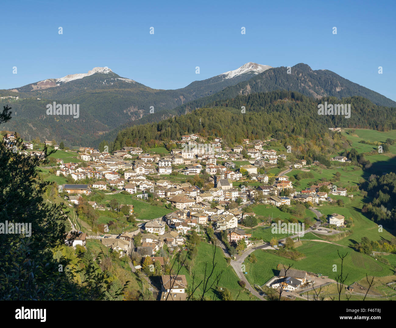 Dorf truden -Fotos und -Bildmaterial in hoher Auflösung – Alamy