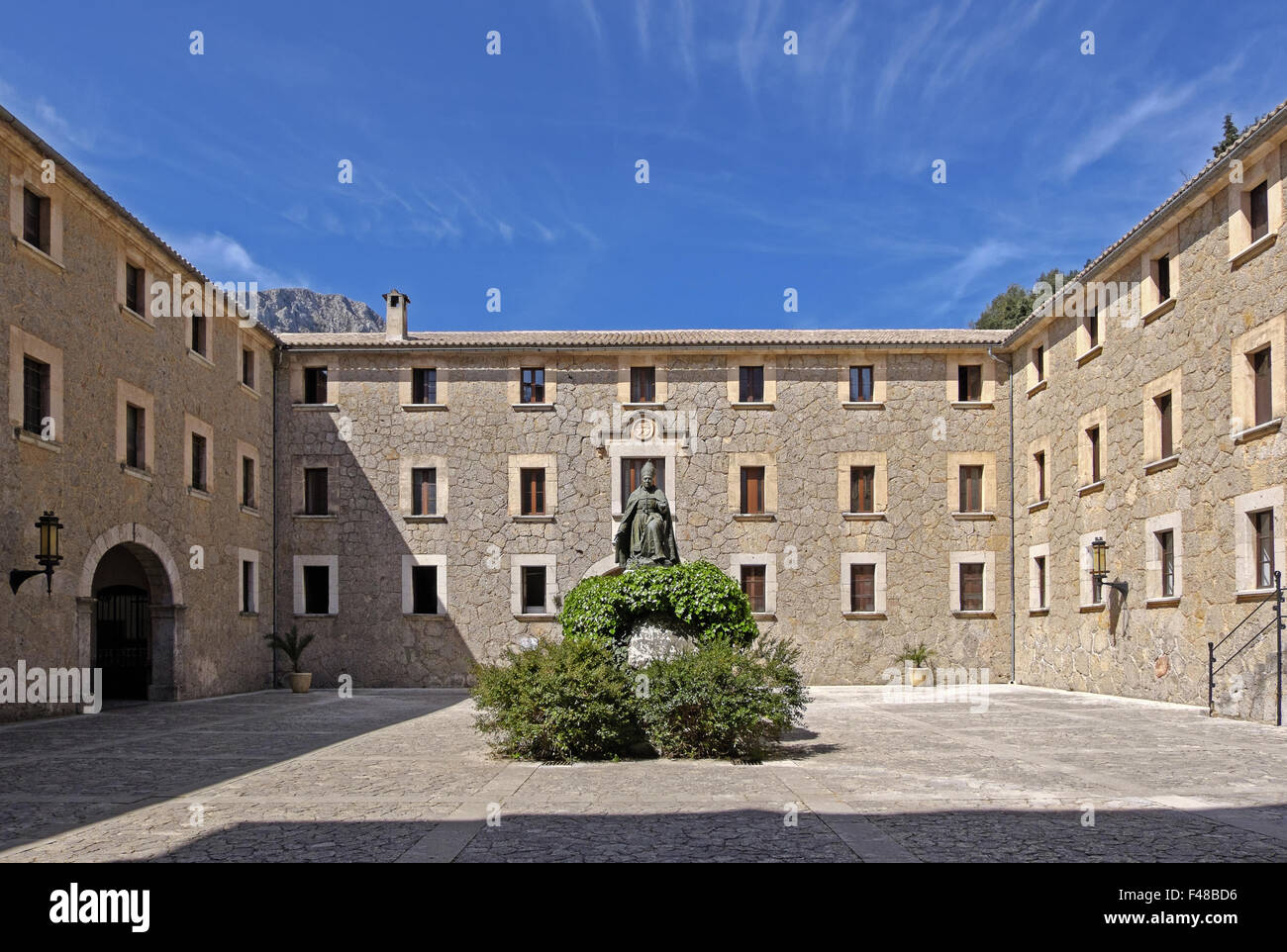 Kloster lluc mallorca -Fotos und -Bildmaterial in hoher Auflösung – Alamy