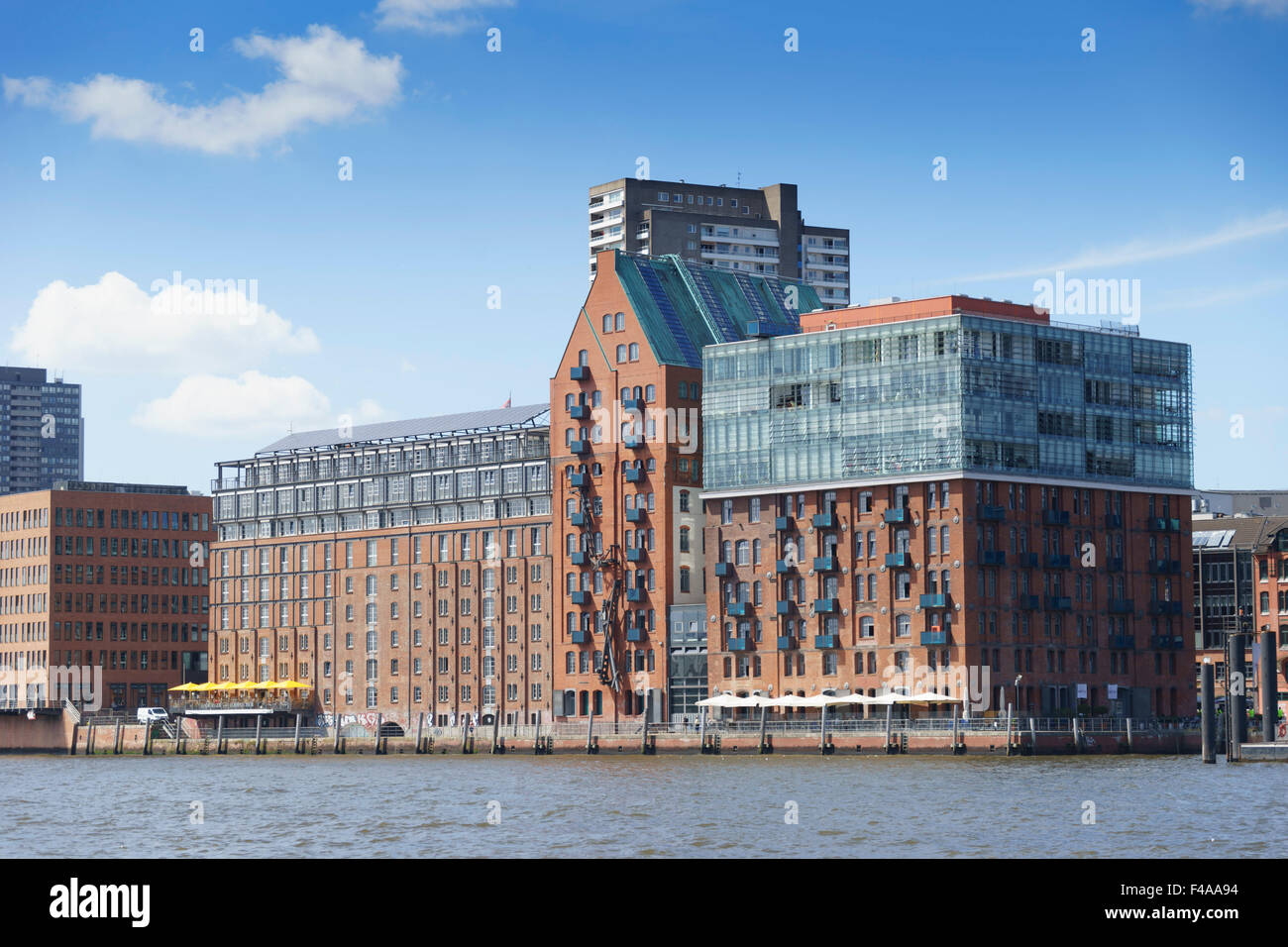 Hamburg waterfront -Fotos und -Bildmaterial in hoher Auflösung – Alamy