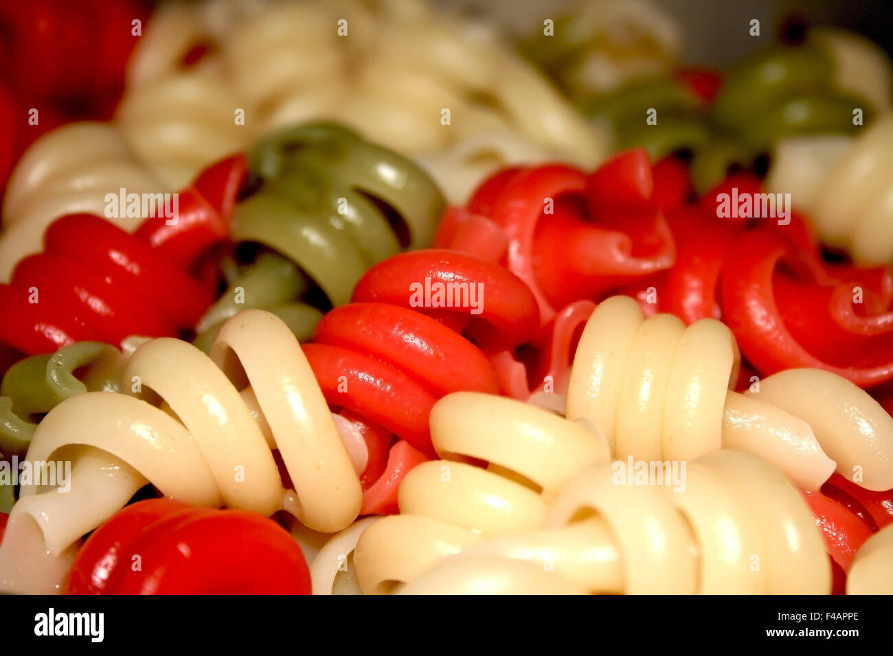 Tricolore pasta -Fotos und -Bildmaterial in hoher Auflösung – Alamy