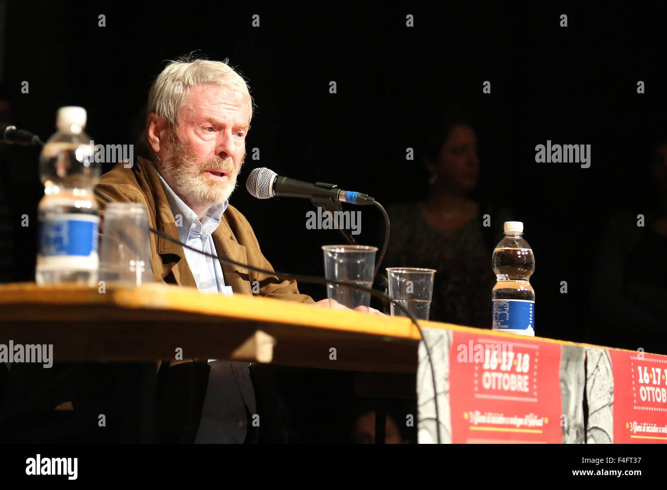 Sante notarnicola -Fotos und -Bildmaterial in hoher Auflösung – Alamy