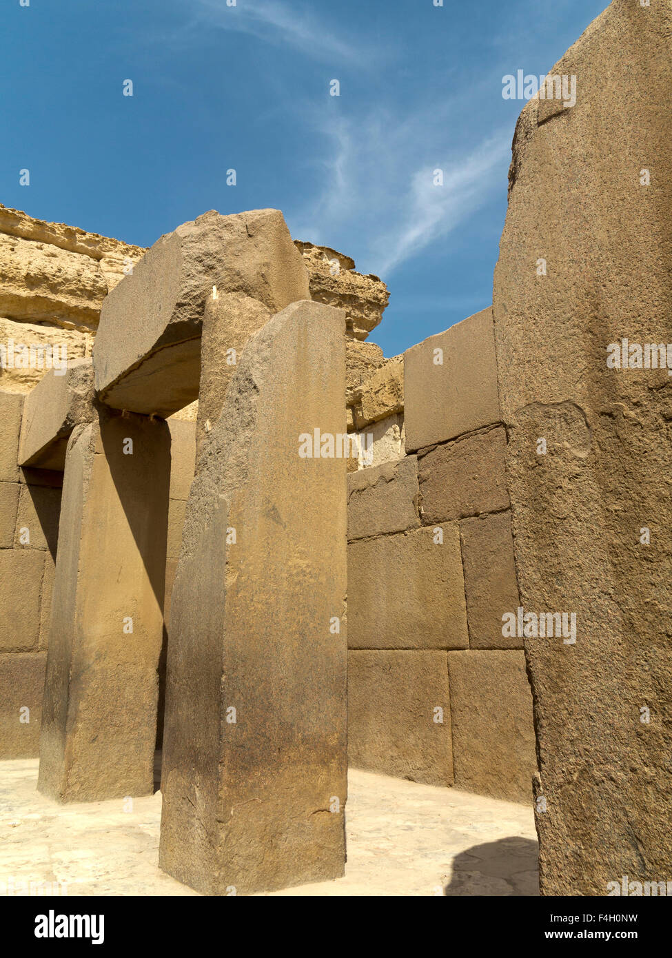 The valley temple of pharaoh khafre of the 4th dynasty -Fotos und ...
