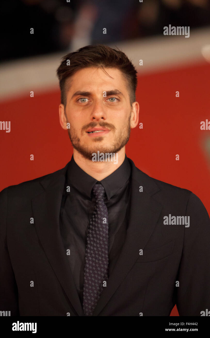 Luca marinelli -Fotos und -Bildmaterial in hoher Auflösung – Alamy