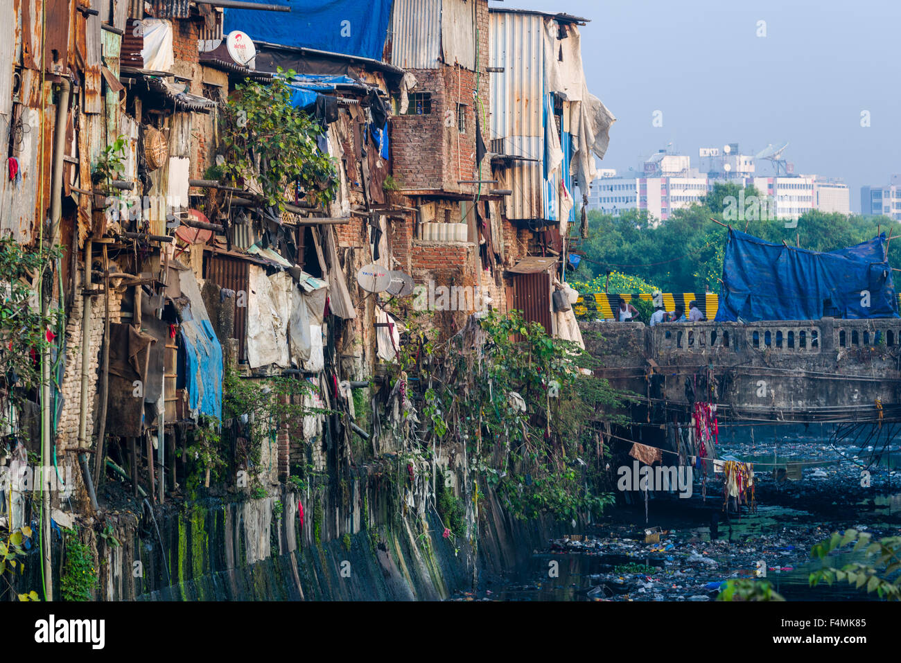 Dharavi slum india -Fotos und -Bildmaterial in hoher Auflösung – Alamy