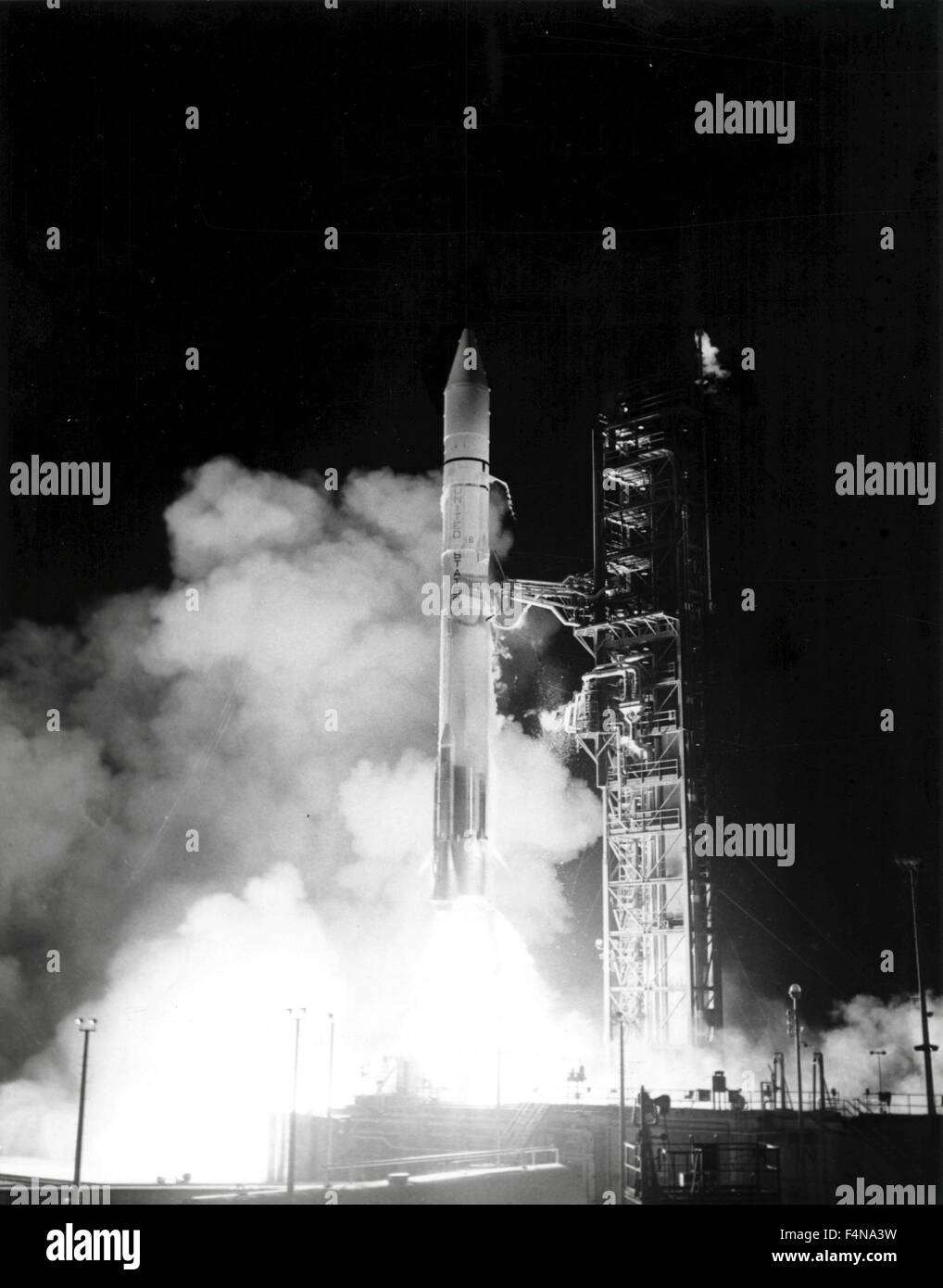 Atlas Centaur Rocket Launch Stockfotos & Atlas Centaur Rocket Launch ...