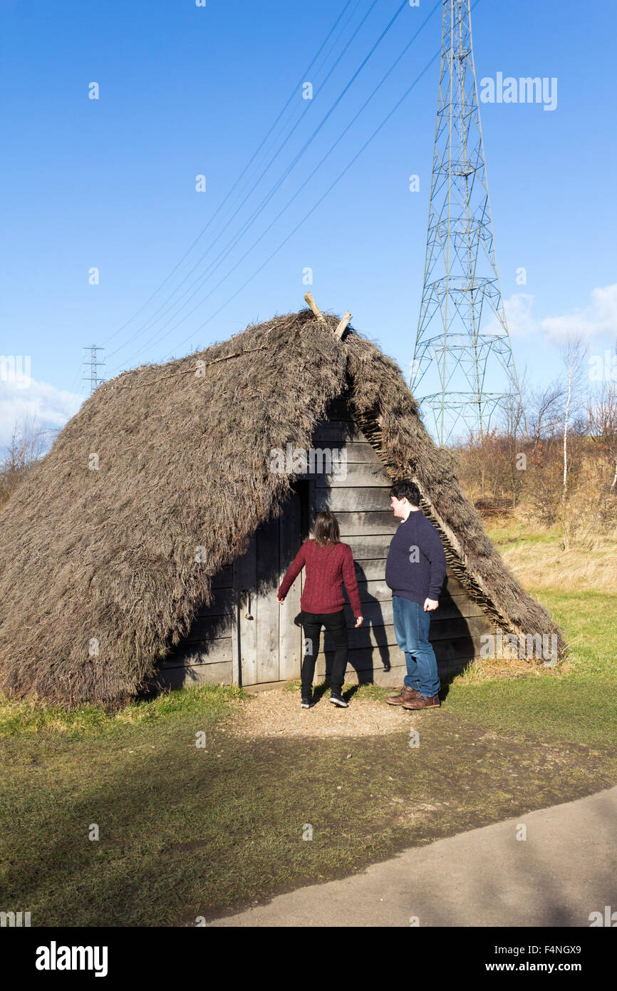 Versunkenes grubenhaus -Fotos und -Bildmaterial in hoher Auflösung – Alamy