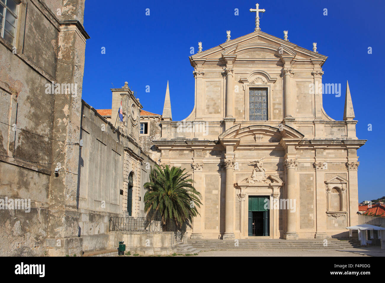 Baroque Gable Stockfotos & Baroque Gable Bilder - Alamy