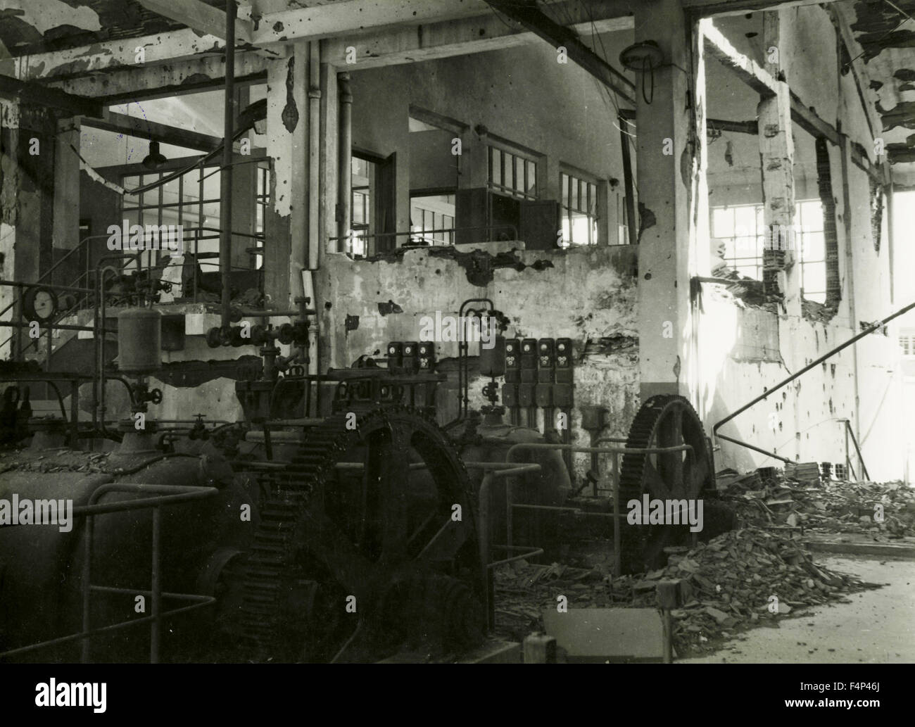 Chemical factory italy -Fotos und -Bildmaterial in hoher Auflösung – Alamy