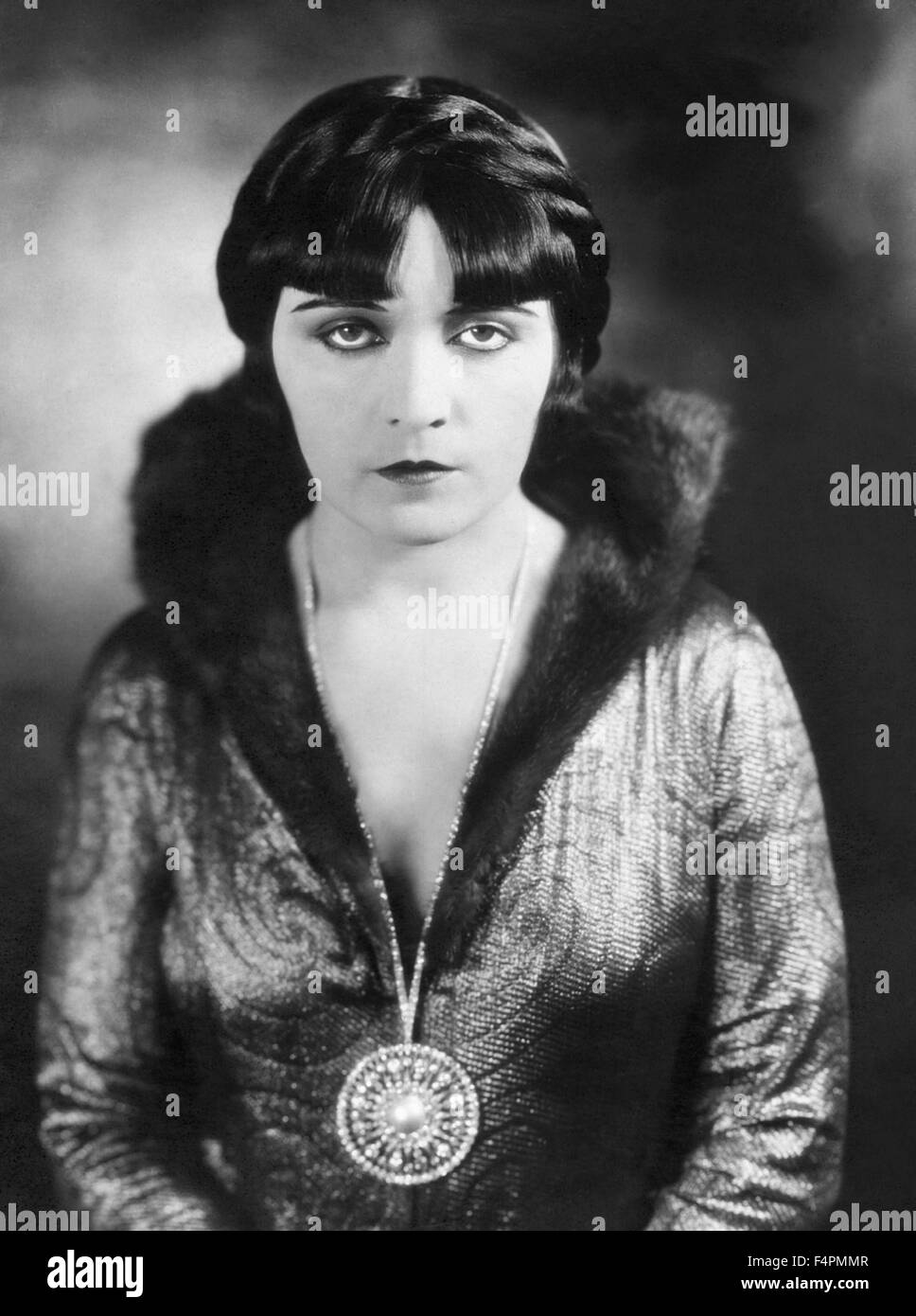 Polnische Schauspielerin Pola Negri in den 20er Jahren Stockfotografie ...