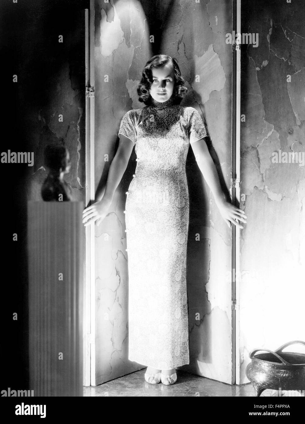 Paulette goddard in den 40er jahren -Fotos und -Bildmaterial in hoher Auflösung – Alamy