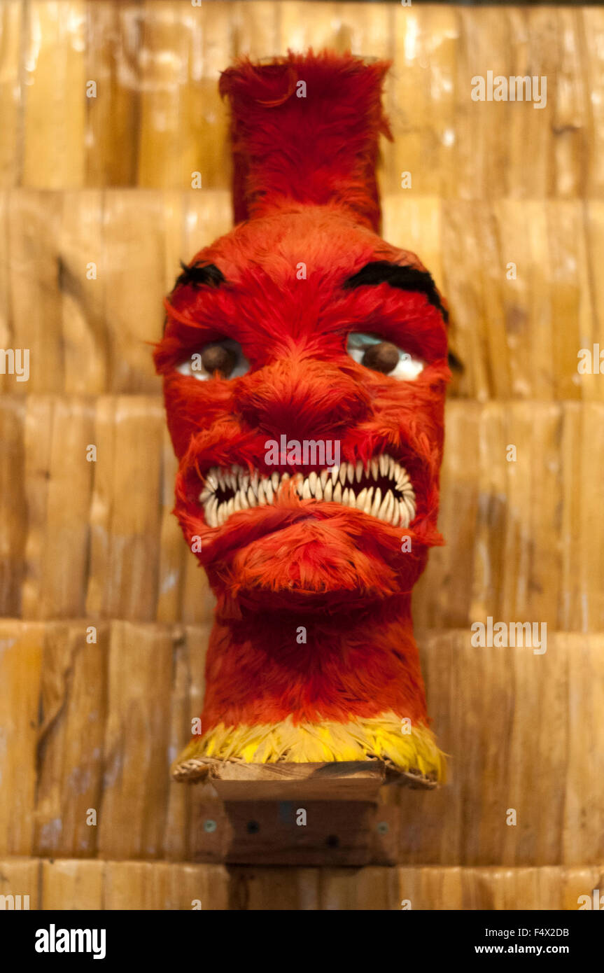 Polynesische Masken in Polynesian Cultural Center. O' ahu. Hawaii ...