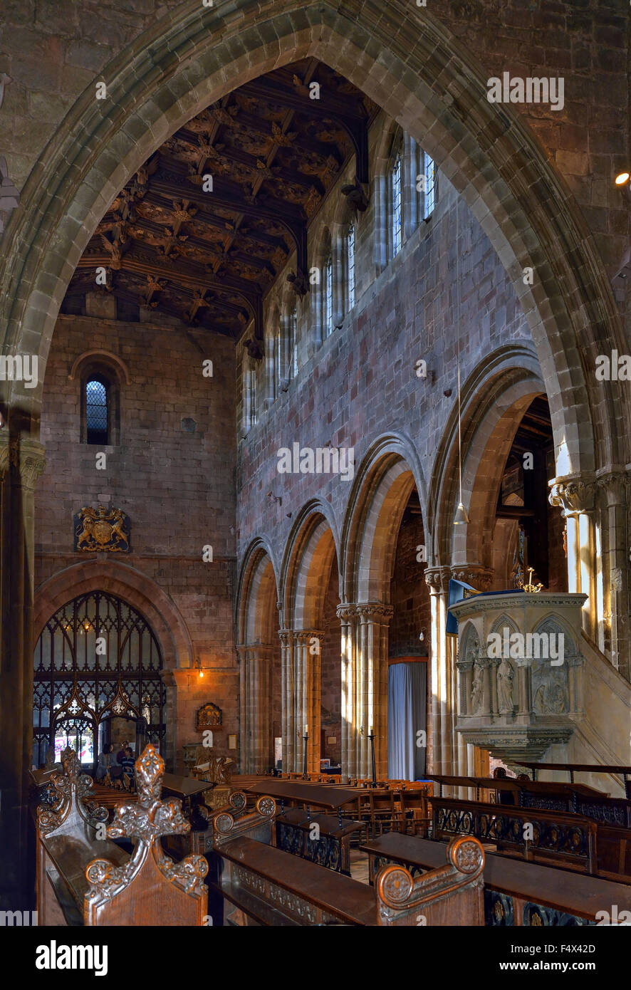 Kirchenschiff obergaden -Fotos und -Bildmaterial in hoher Auflösung – Alamy
