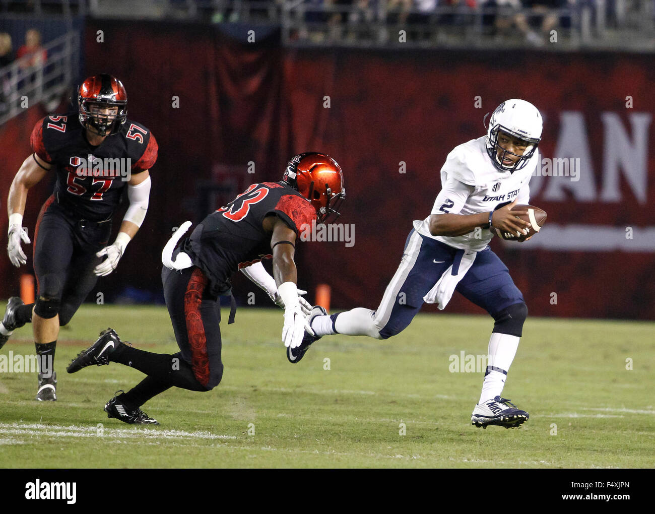 San Diego, Kalifornien, USA. 23. Oktober 2015. Utah State Aggies QB #2 ...