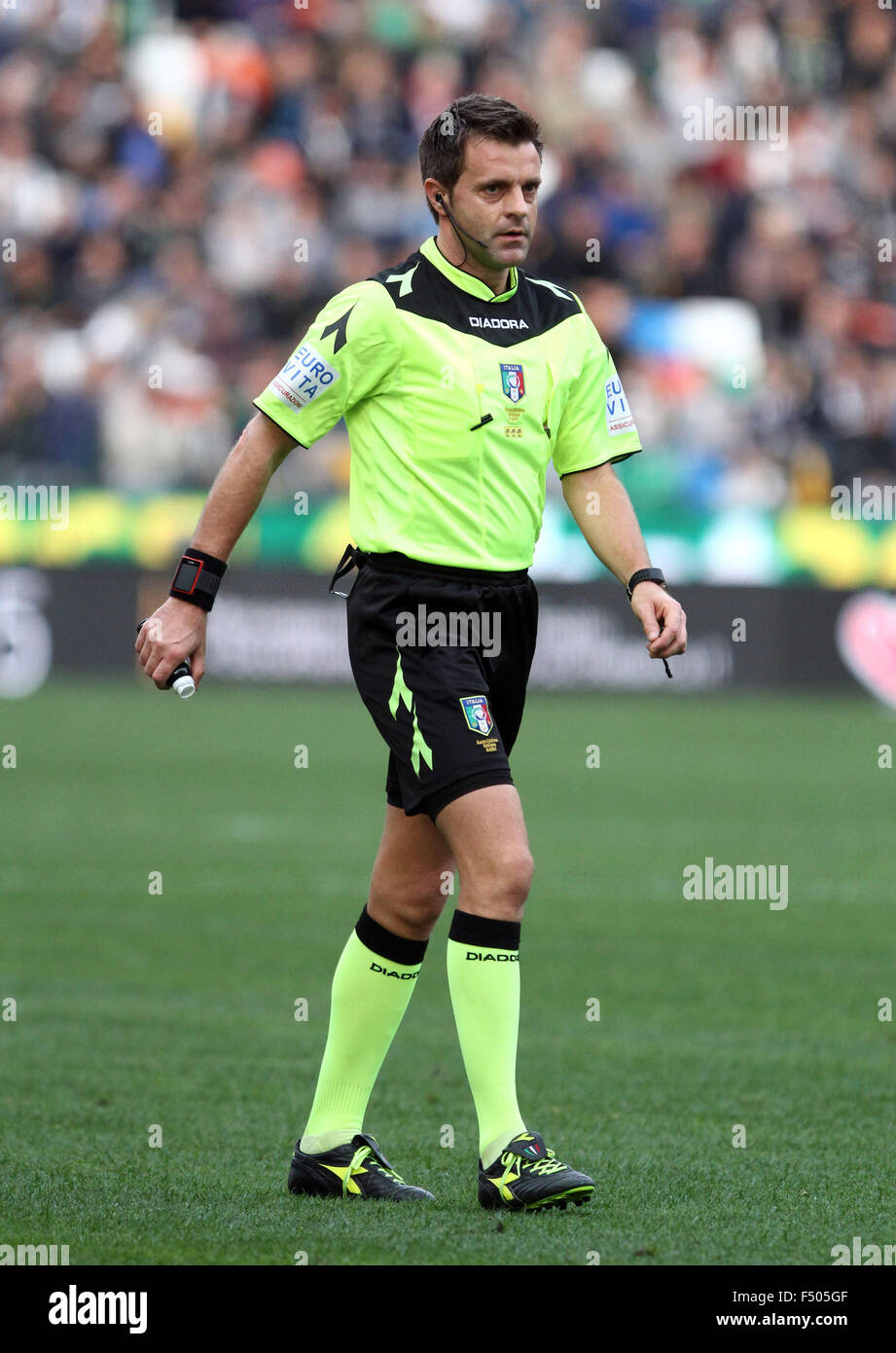 Schiedsrichter nicola rizzoli -Fotos und -Bildmaterial in hoher ...