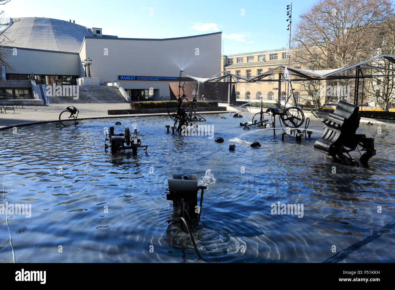 Tinguely fountain basel -Fotos und -Bildmaterial in hoher Auflösung – Alamy