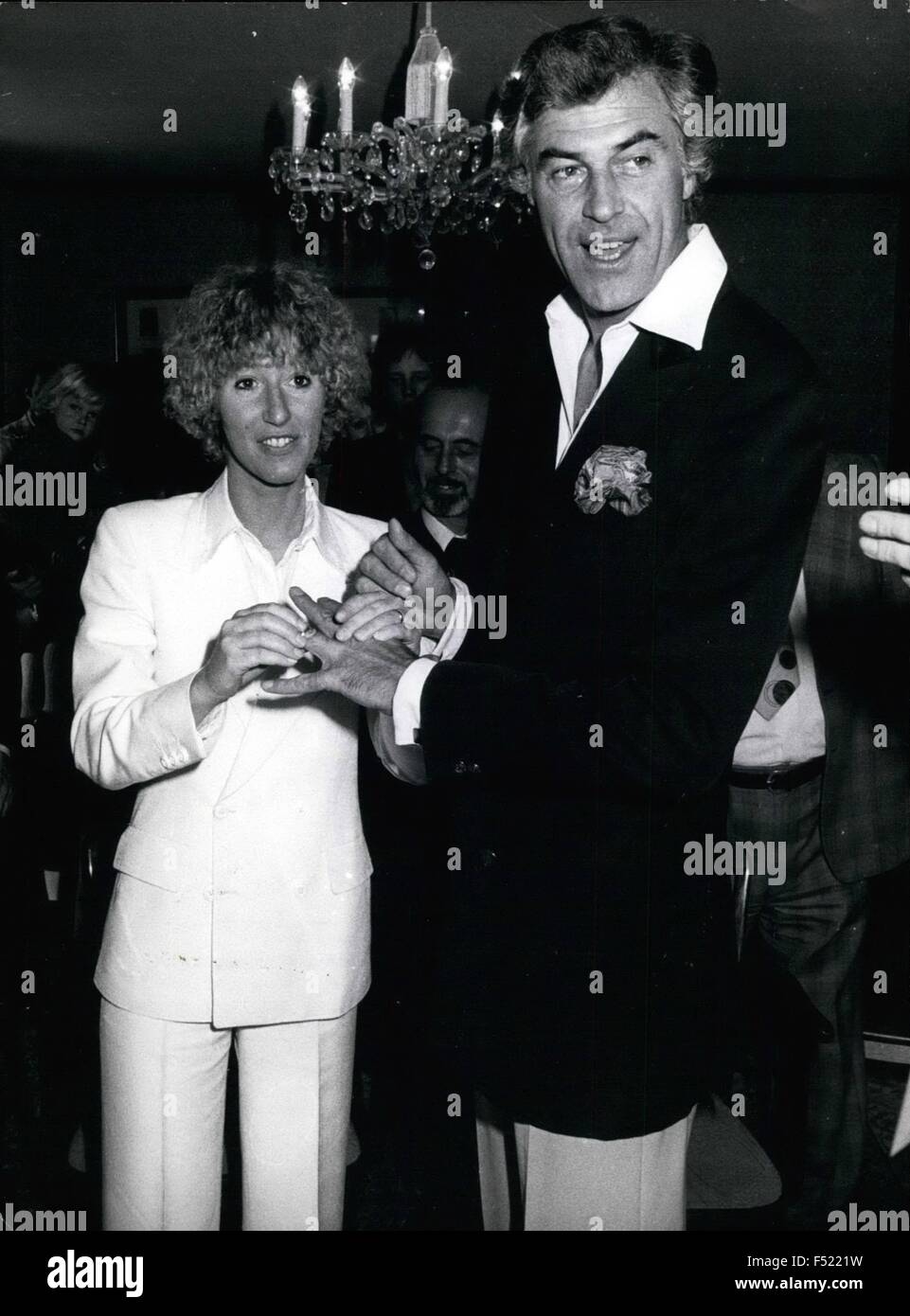 23. Mai 1977 - Hochzeit von David Cameron, Ex-Ehemann von Hildegard ...