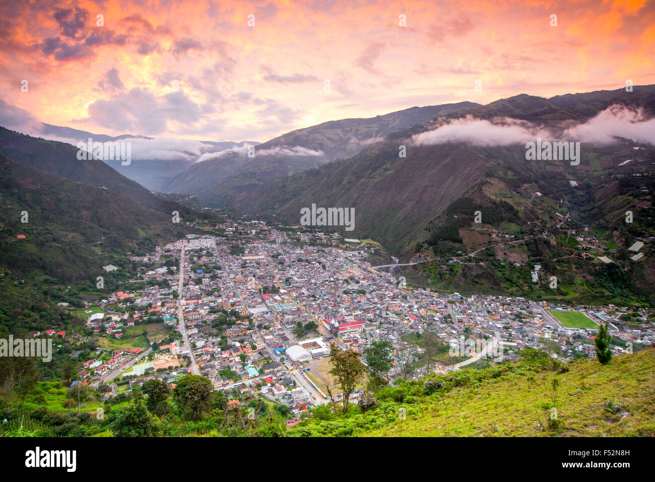 Banos Ecuador Stockfotos und -bilder Kaufen - Alamy