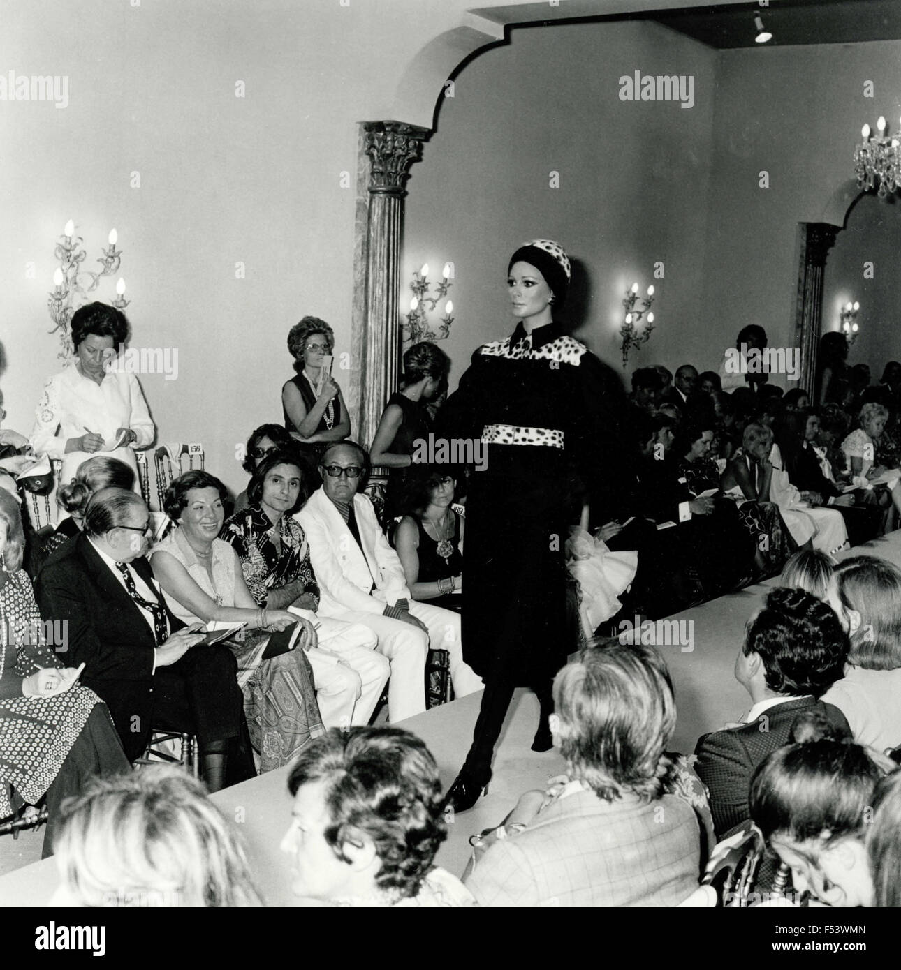 60er jahre mode -Fotos und -Bildmaterial in hoher Auflösung – Alamy