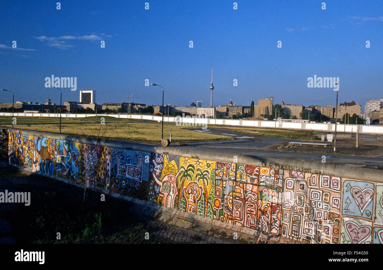 Ost West Berlin Stockfotos und -bilder Kaufen - Seite 2 - Alamy