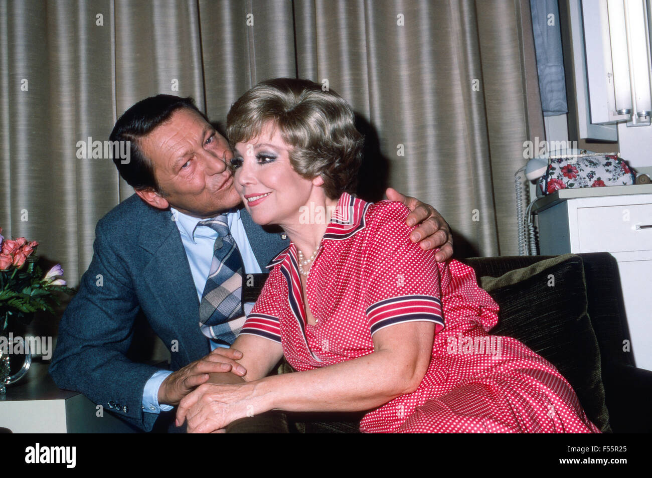 Deutsche Opersängerin Anneliese Rothenberger mit Ehemann Gerd Wendelin ...