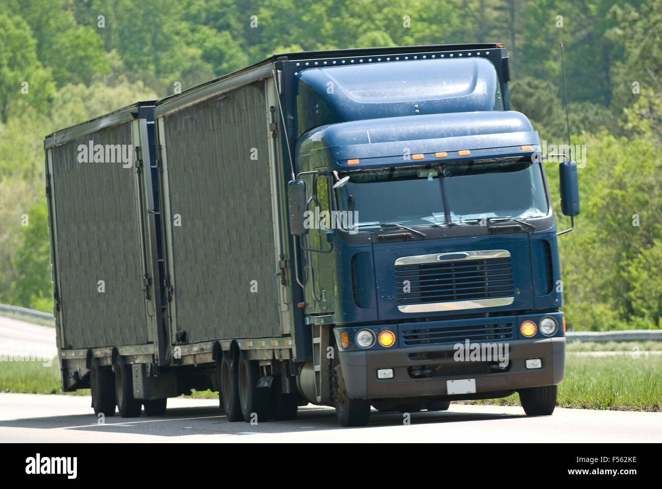 Doppelte fracht -Fotos und -Bildmaterial in hoher Auflösung – Alamy