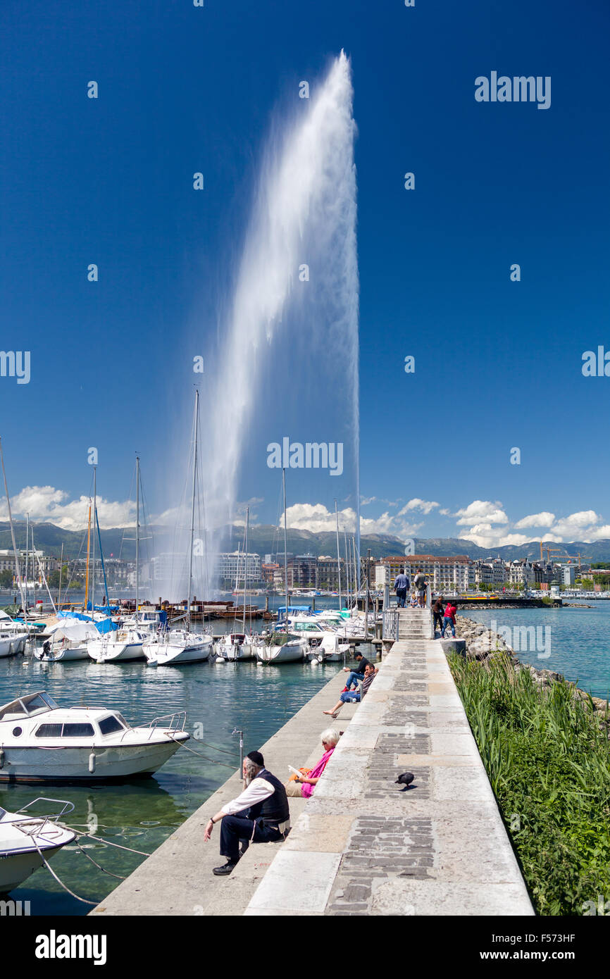 Jet d eau -Fotos und -Bildmaterial in hoher Auflösung – Alamy