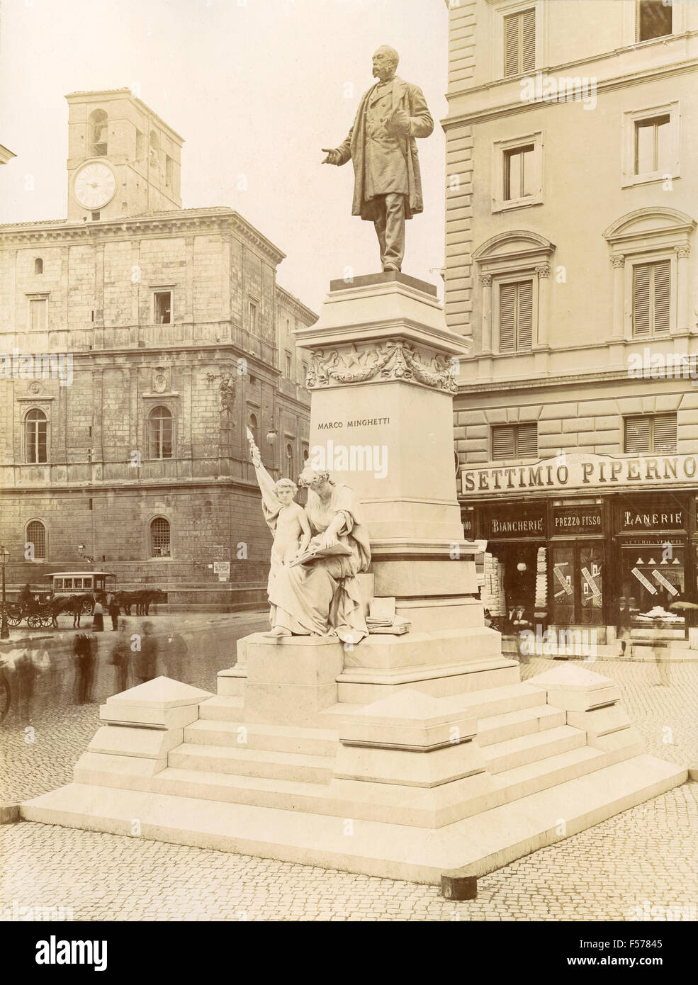 Monumento marco minghetti -Fotos und -Bildmaterial in hoher Auflösung ...
