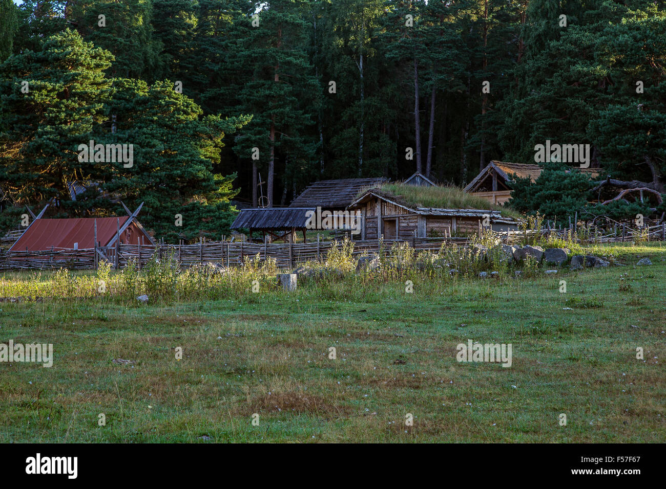 Das Open Air Museum Gunnes Gård in Upplands Väsby ist eine ...