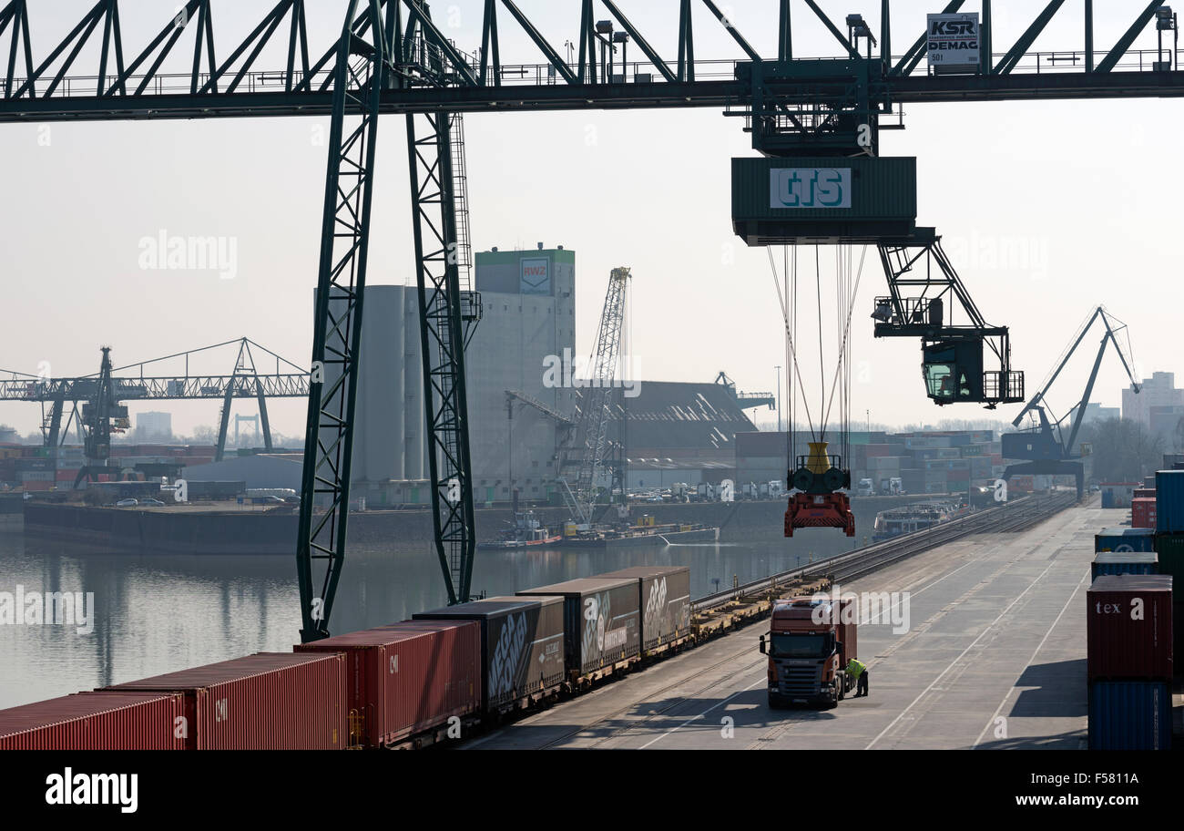 Hafen köln -Fotos und -Bildmaterial in hoher Auflösung – Alamy