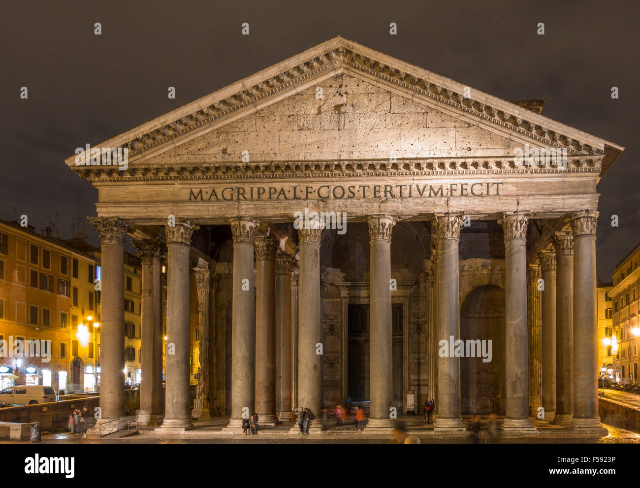 Pantheon Rome Column Stockfotos & Pantheon Rome Column Bilder - Alamy
