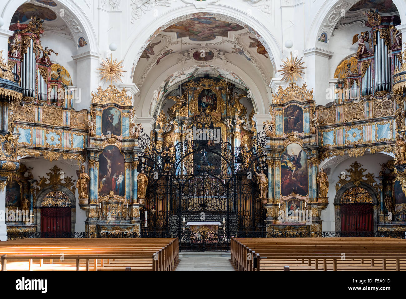 Ehemaliges benediktinerkloster -Fotos und -Bildmaterial in hoher ...