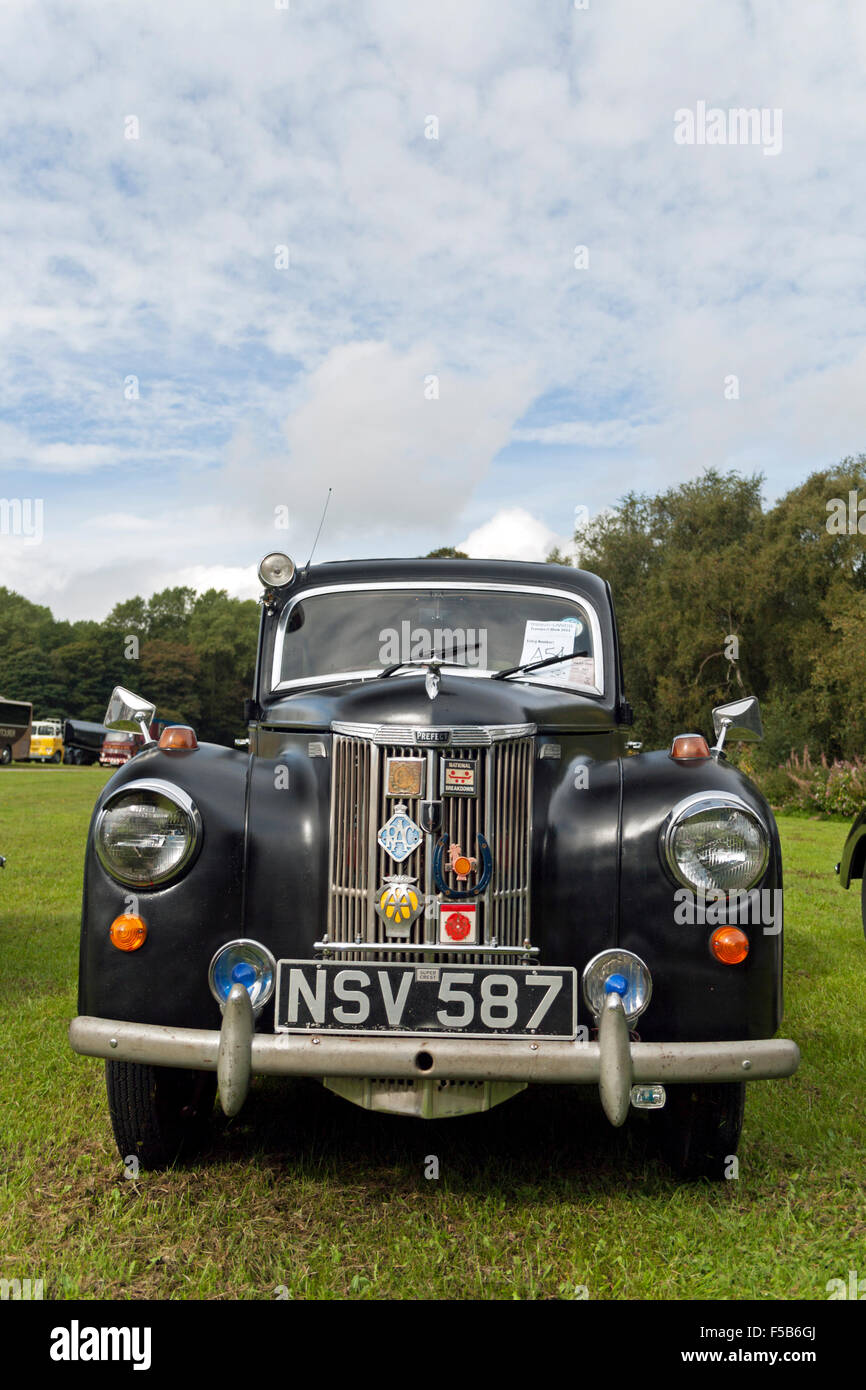 Ford prefect vorne -Fotos und -Bildmaterial in hoher Auflösung – Alamy