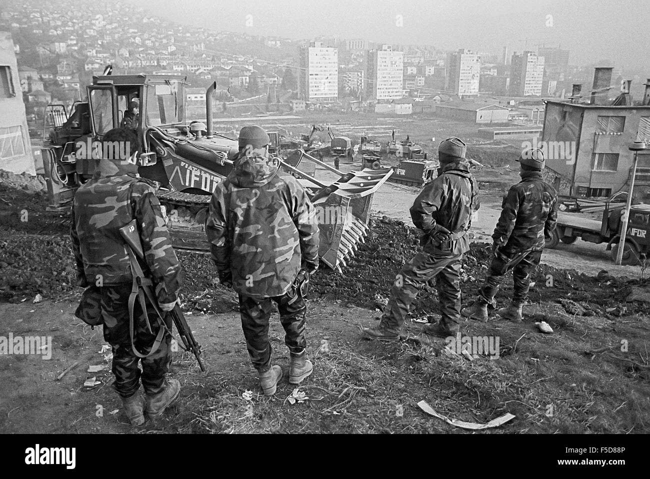 Garibaldi brigade -Fotos und -Bildmaterial in hoher Auflösung – Alamy
