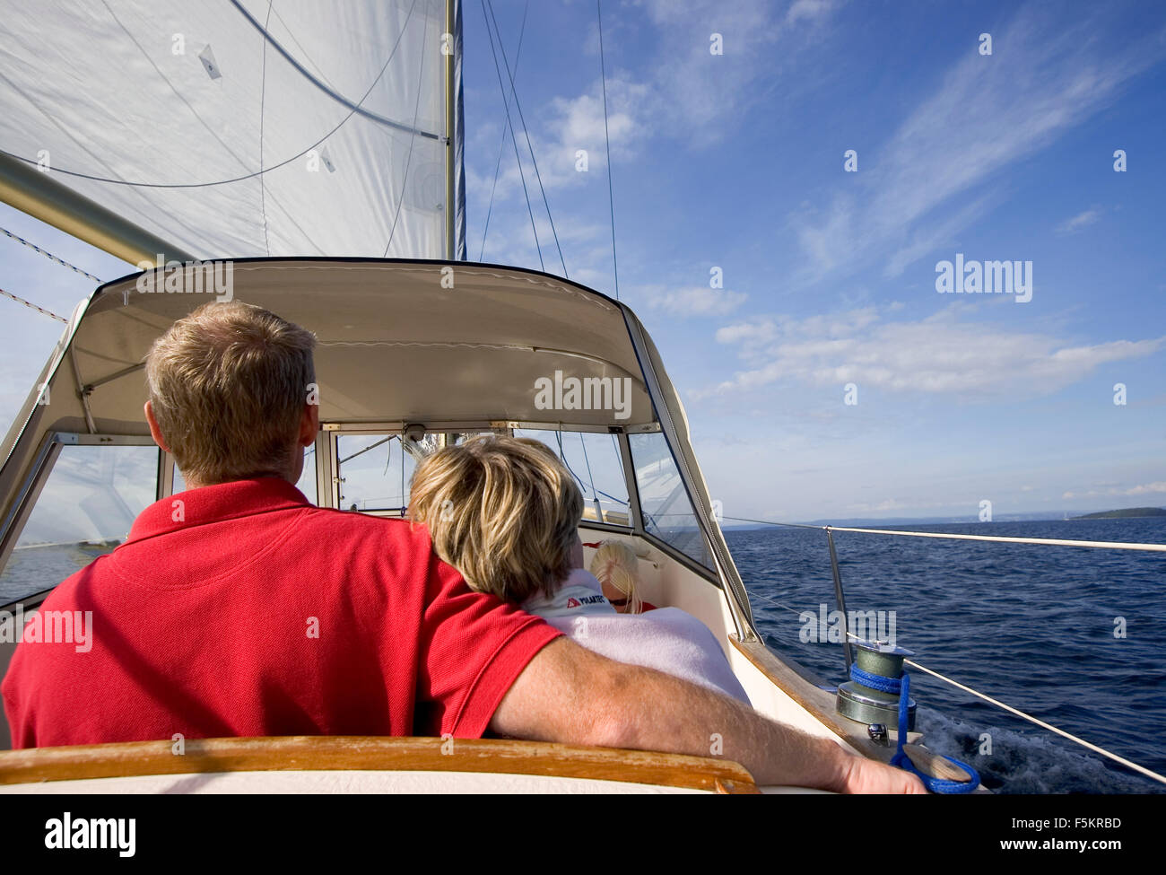 Paar segeln -Fotos und -Bildmaterial in hoher Auflösung – Alamy