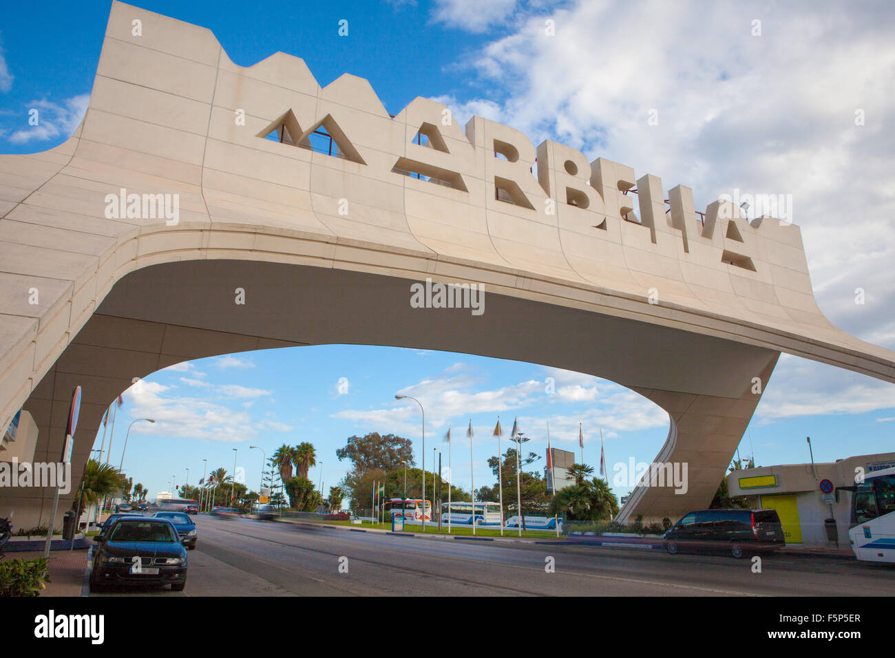 Entrance arch marbella costa del -Fotos und -Bildmaterial in hoher ...