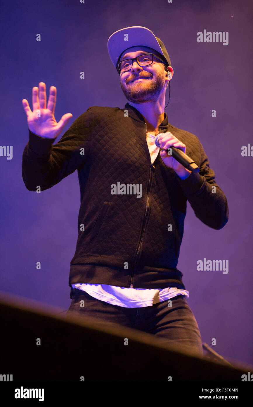 Mark forster gives first concert -Fotos und -Bildmaterial in hoher ...